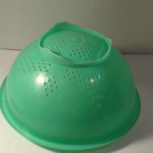 Tupperware | Kitchen | Vintage Tupperware Colander Strainer Green ...